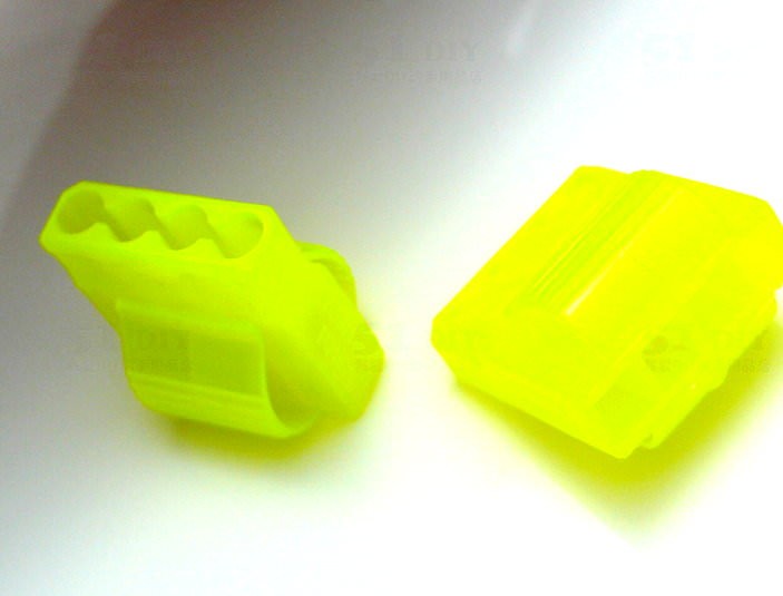 Standard 4 Pin Female Connector UV Yellow with Pins - MODDIY